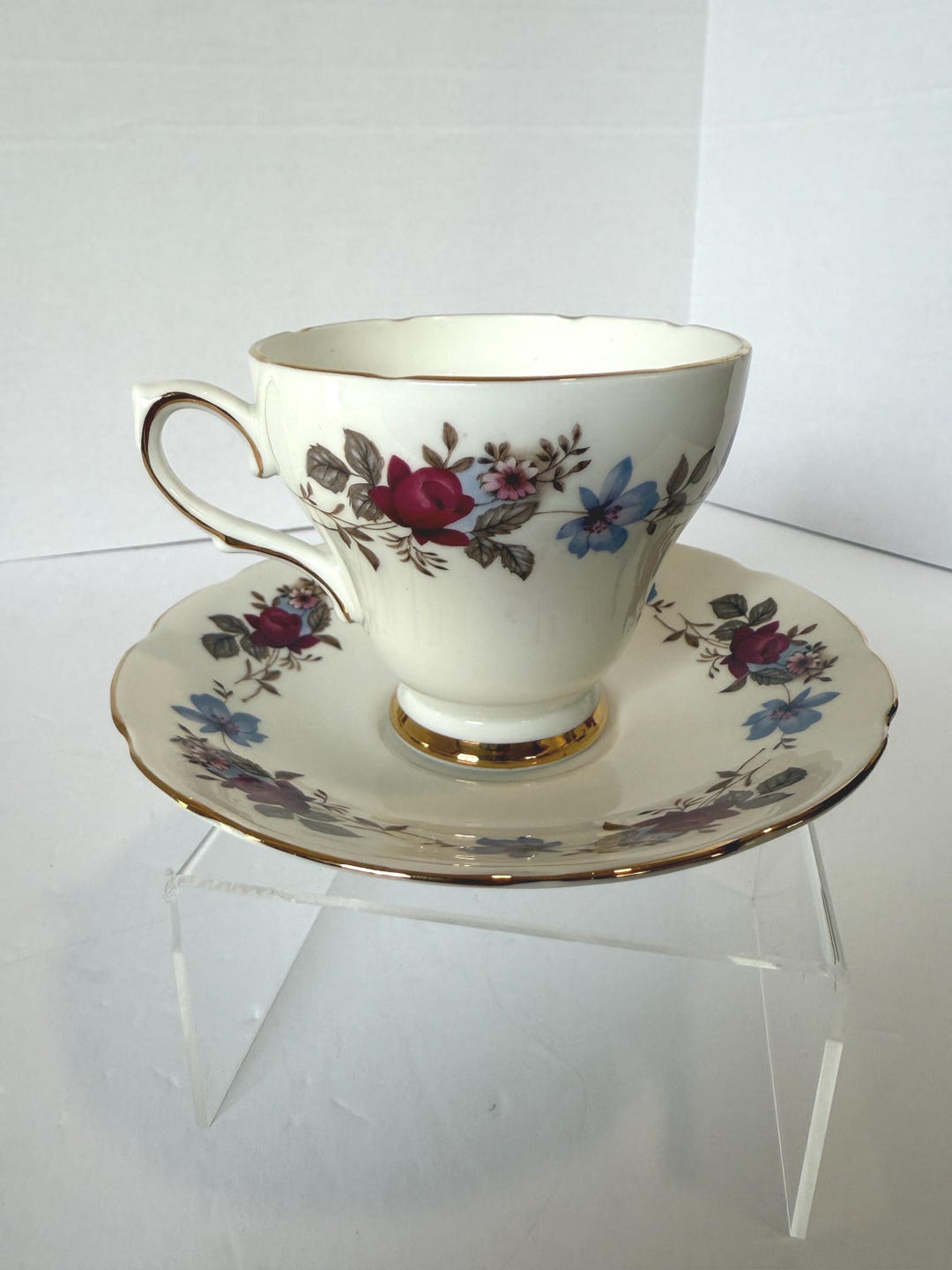 Vintage Royal Sutherland Staffordshire England Fine Bone China Tea Cup ...
