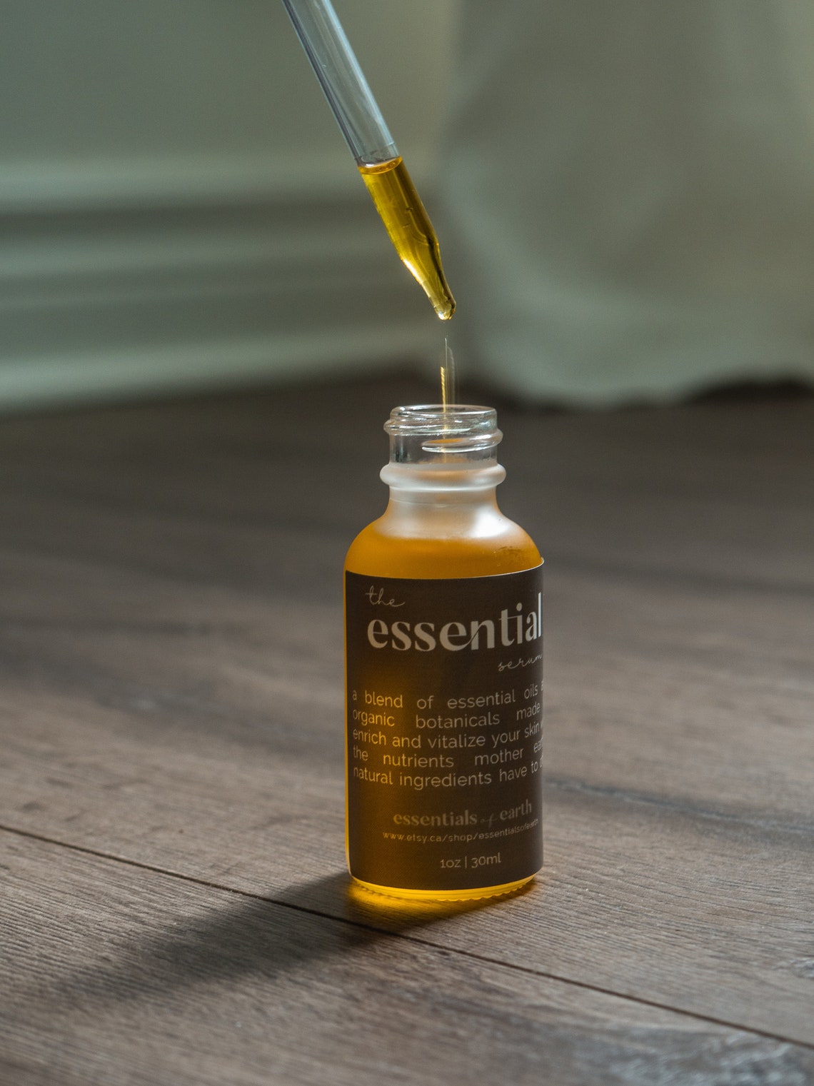 The Essential Serum – a Blend of Essential Oils and Organic Botanicals ...