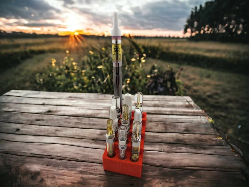 The Vapevault Trio Vape Cartridge Holder / Battery Display Stand ...