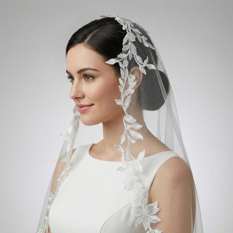Mantilla Leaf Lace Wedding Veil, Fingertip to Cathedral Length, Boho ...