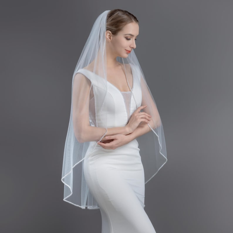 Frosted Beaded Wedding Veil – Fingertip/knee Length, Beaded Edge With Bugle Beads, 1-tier Ivory ...