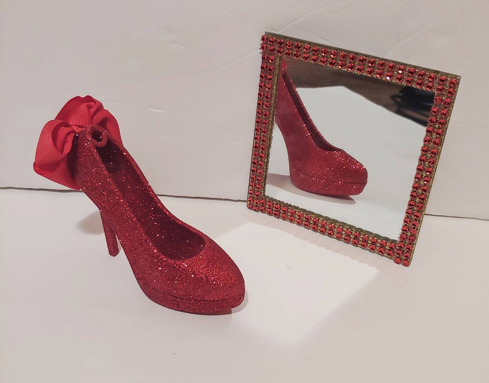RED GLITTERED DECORATIVE High Heel Table Decor W/ Bonus (gift) Mirror ...