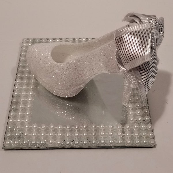 High Heels Table - Etsy