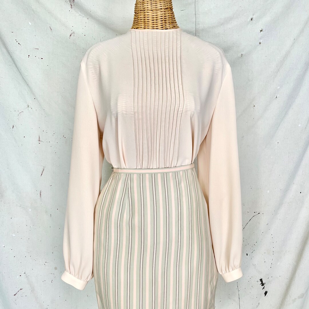 Vintage Pin-tuck Blouse (M-L) - Etsy