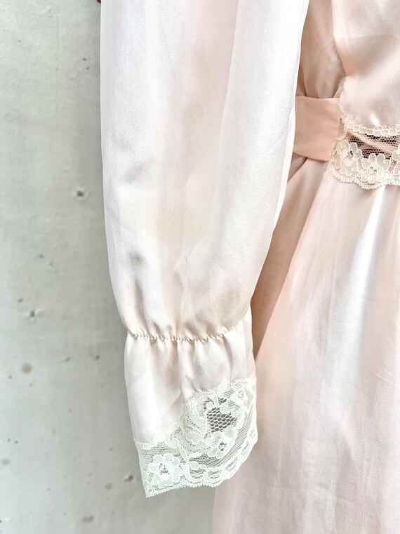 Vintage Lace Silky Boudoir Robe (S) - Gem
