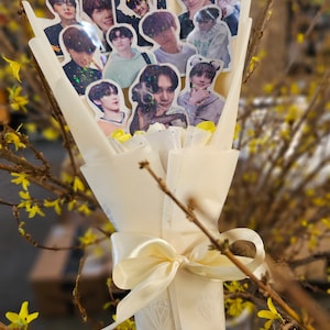 Custom Kpop Bouquet (BTS Bangtan Straykids Seventeen Blackpink Twice ...