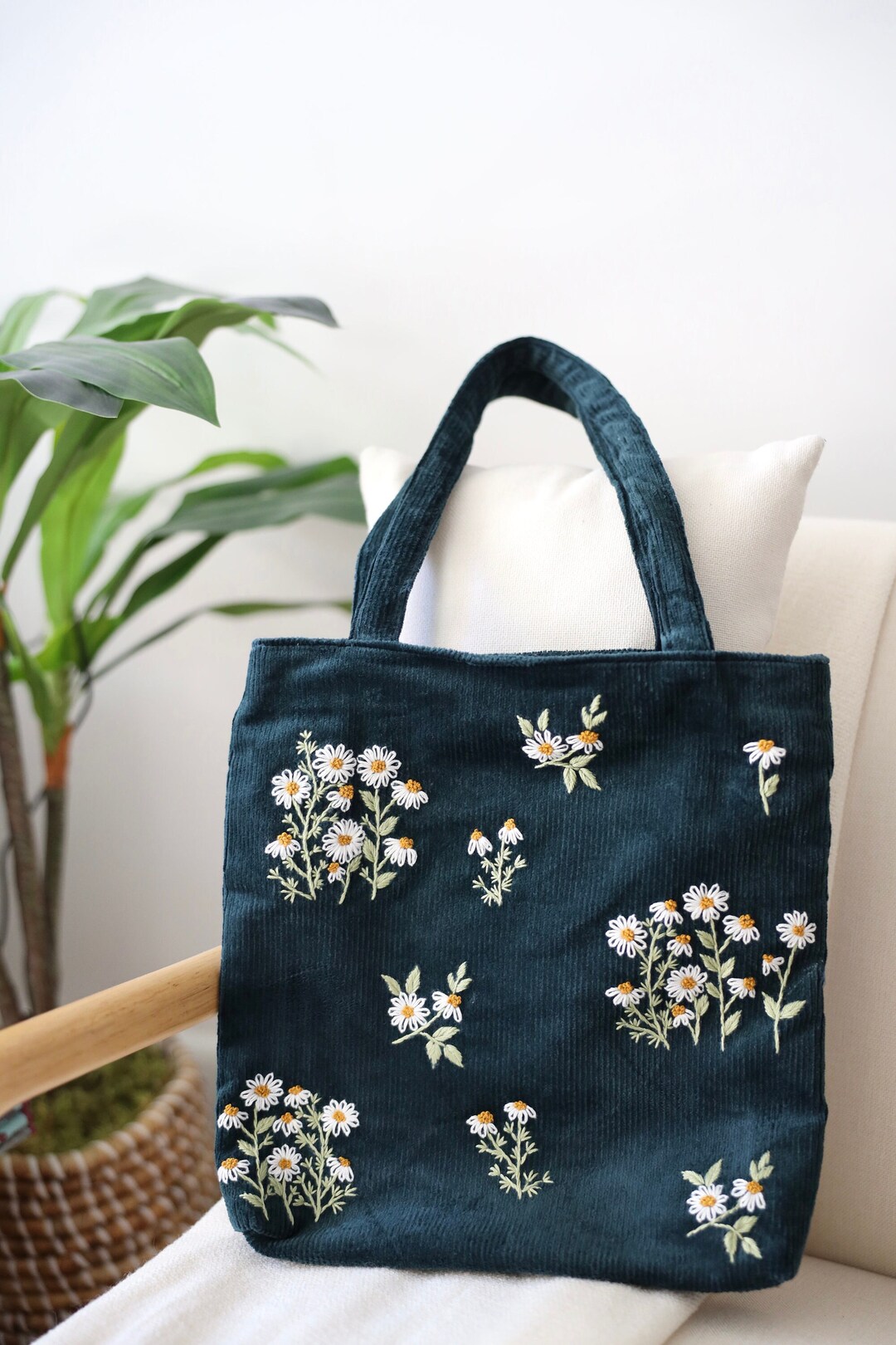 Embroidered Velvet Tote Bag With Daisy Flowers Floral Velvet - Etsy