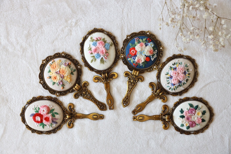Floral Embroidered Compact Mirror. Flower Pocket Mirror. - Etsy