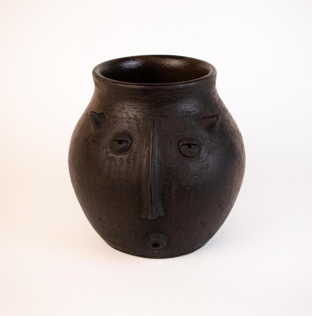 Round Face Vase - Oaxaca Clay - Etsy