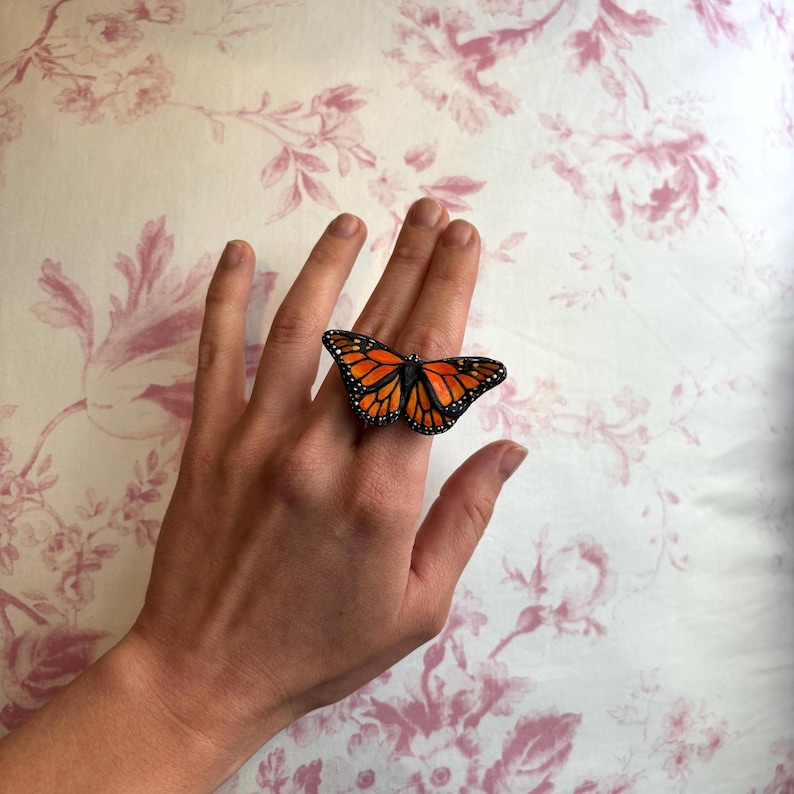 Monarch Butterfly Hand Painted Polymer Clay Magnet by Aysiacreates 1 ...