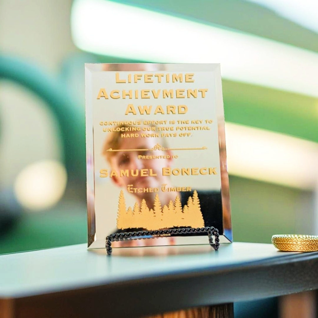 Mirror Award Trophies, Glass Award Plaques, Corporate Awards ...