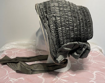 Antique Drawn Bonnet - Etsy