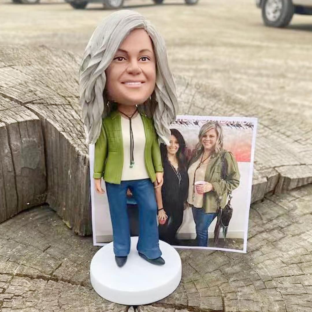 Custom Bobbleheads, Personalised Female Bobbleheads, Bobblehead Gifts ...