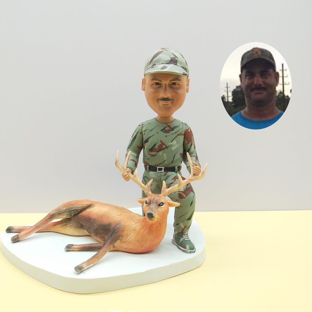 Custom Hunter and Deer Bobblehead Dolls, Personalized Hunting Clay 3D ...