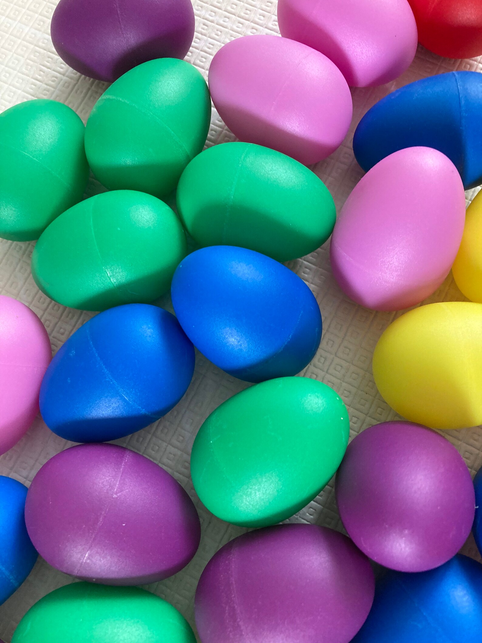 Sensory Egg Shakers: Multicolour Percussion Eggs, Baby Rattle (set of 4 ...