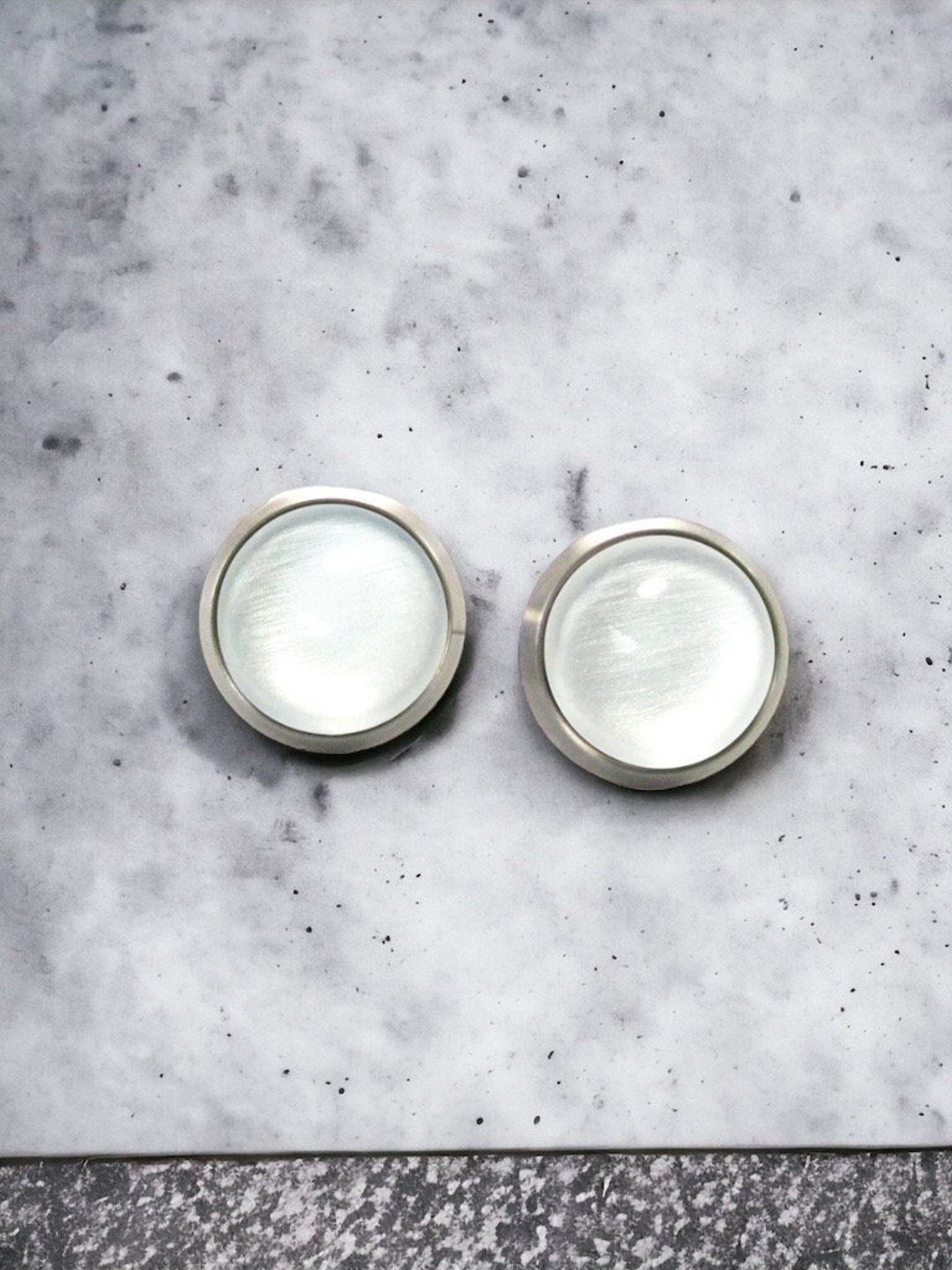 Pure Titanium Jewelry Earrings for Sensitive Ears Pearl White ...