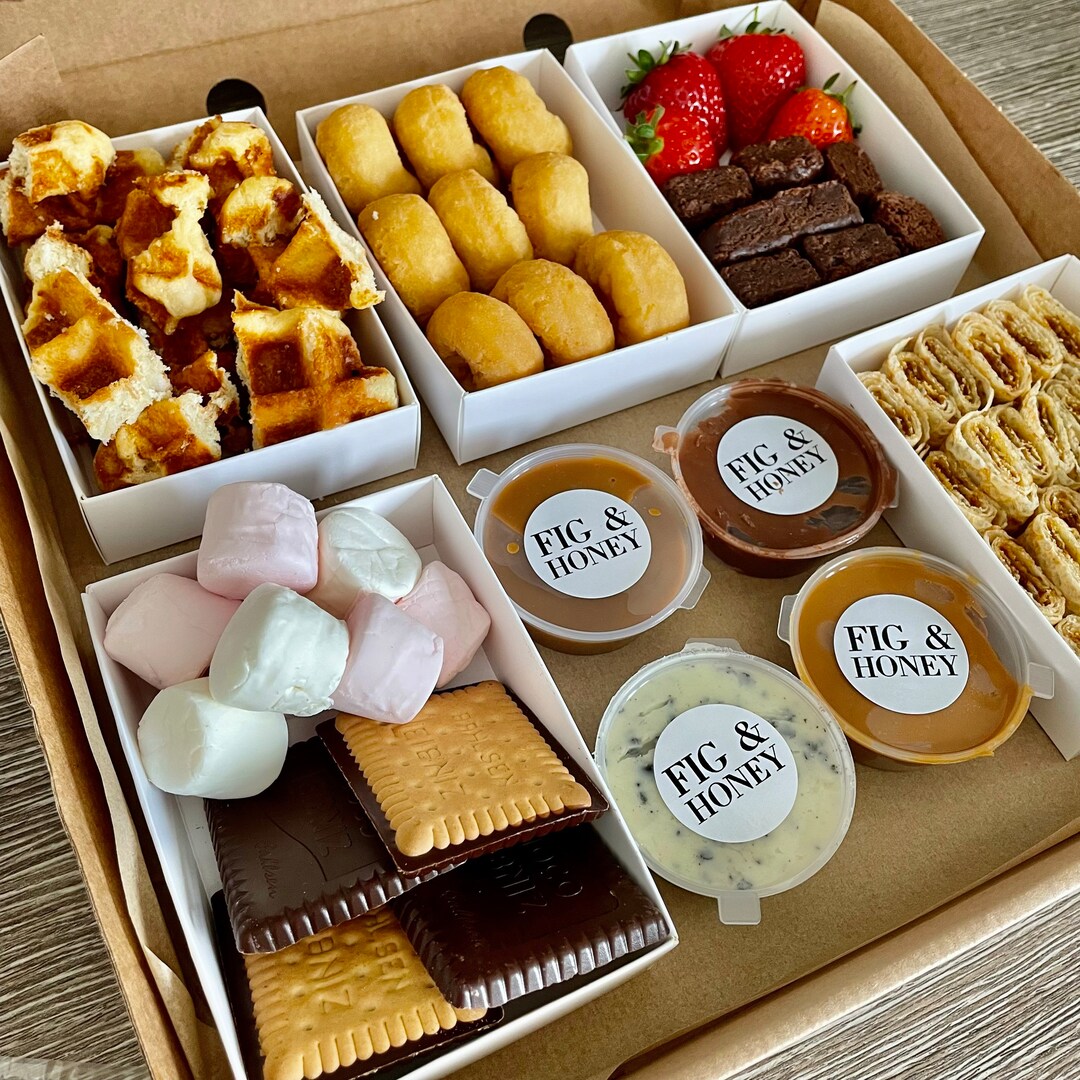 Dessert Box With Dipping Pots - Etsy UK