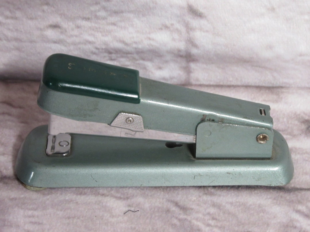 Vintage Bates Model 88 Stowaway Stapler Retro Green USA Made - Etsy