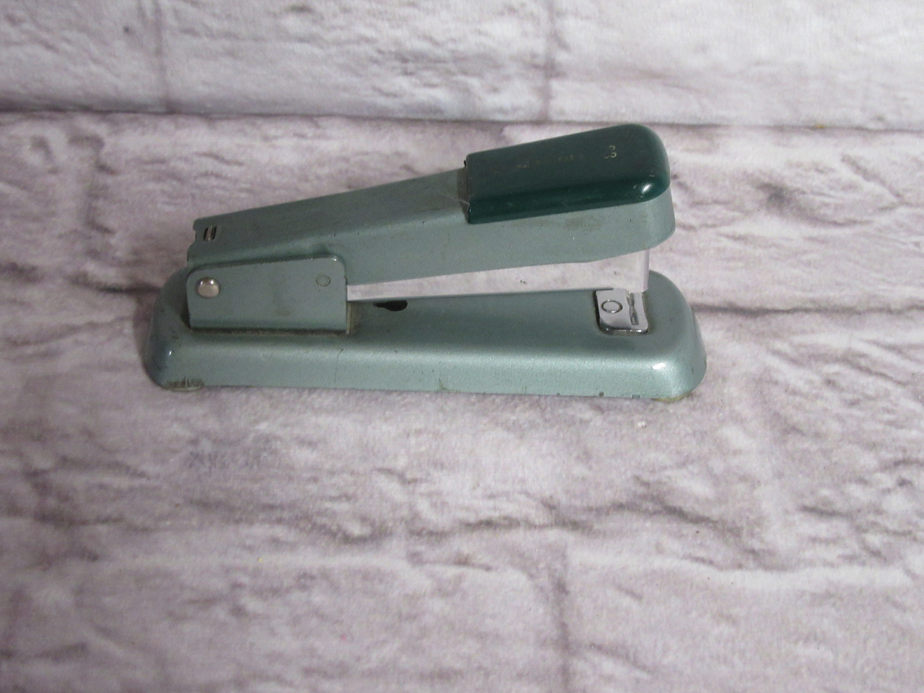 Vintage Bates Model 88 Stowaway Stapler Retro Green USA Made - Etsy