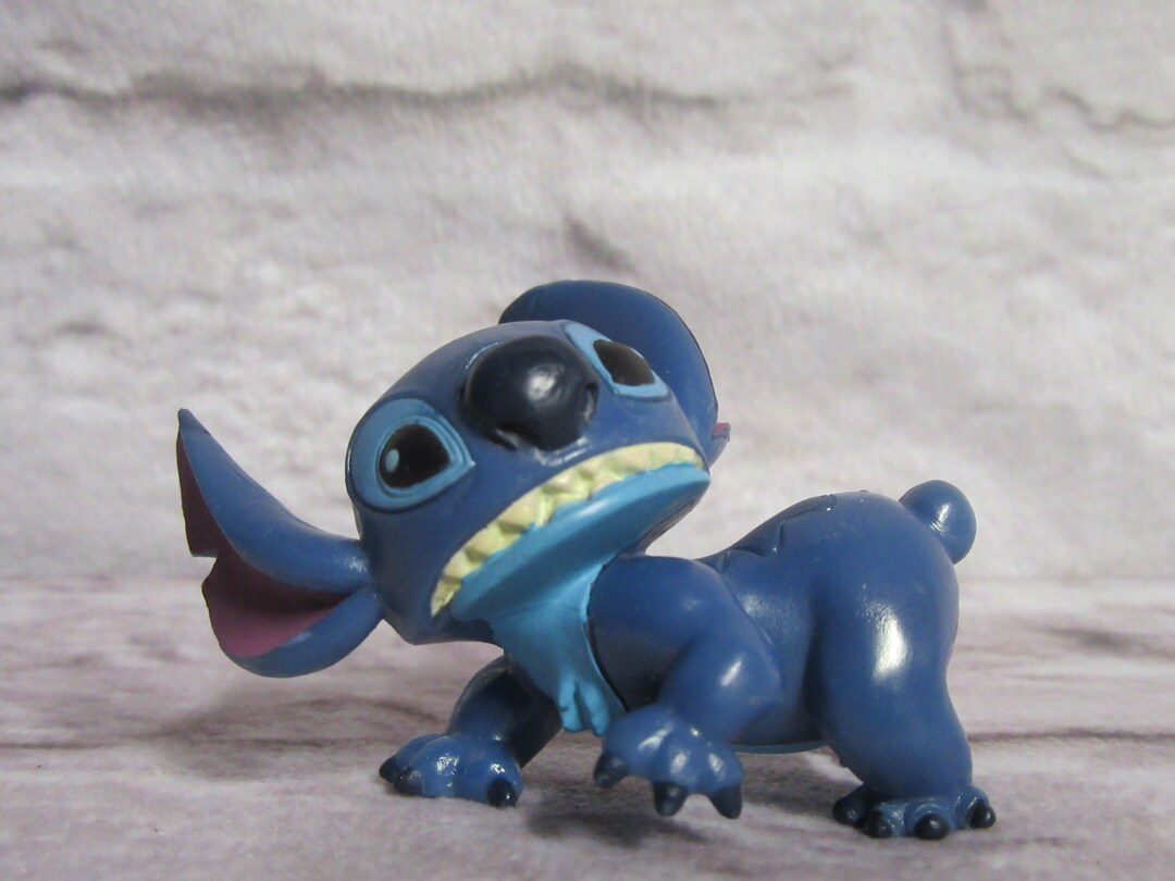 Disney Stitch Crawling From LILO & STITCH PVC Figure Cake Topper Alien ...