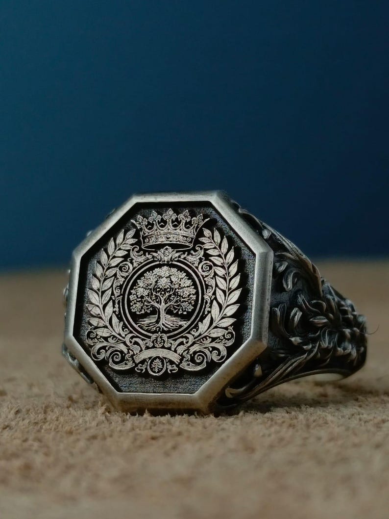 Custom Family Crest Signet Ring: Sterling Silver Coat of Arms - Etsy