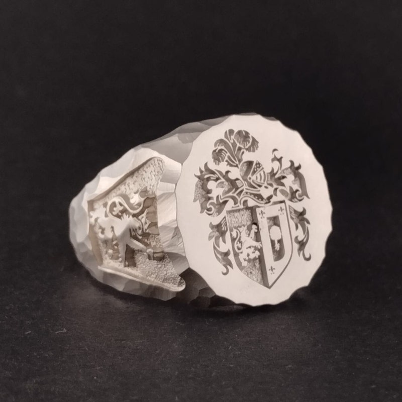 Custom Signet Ring - Etsy