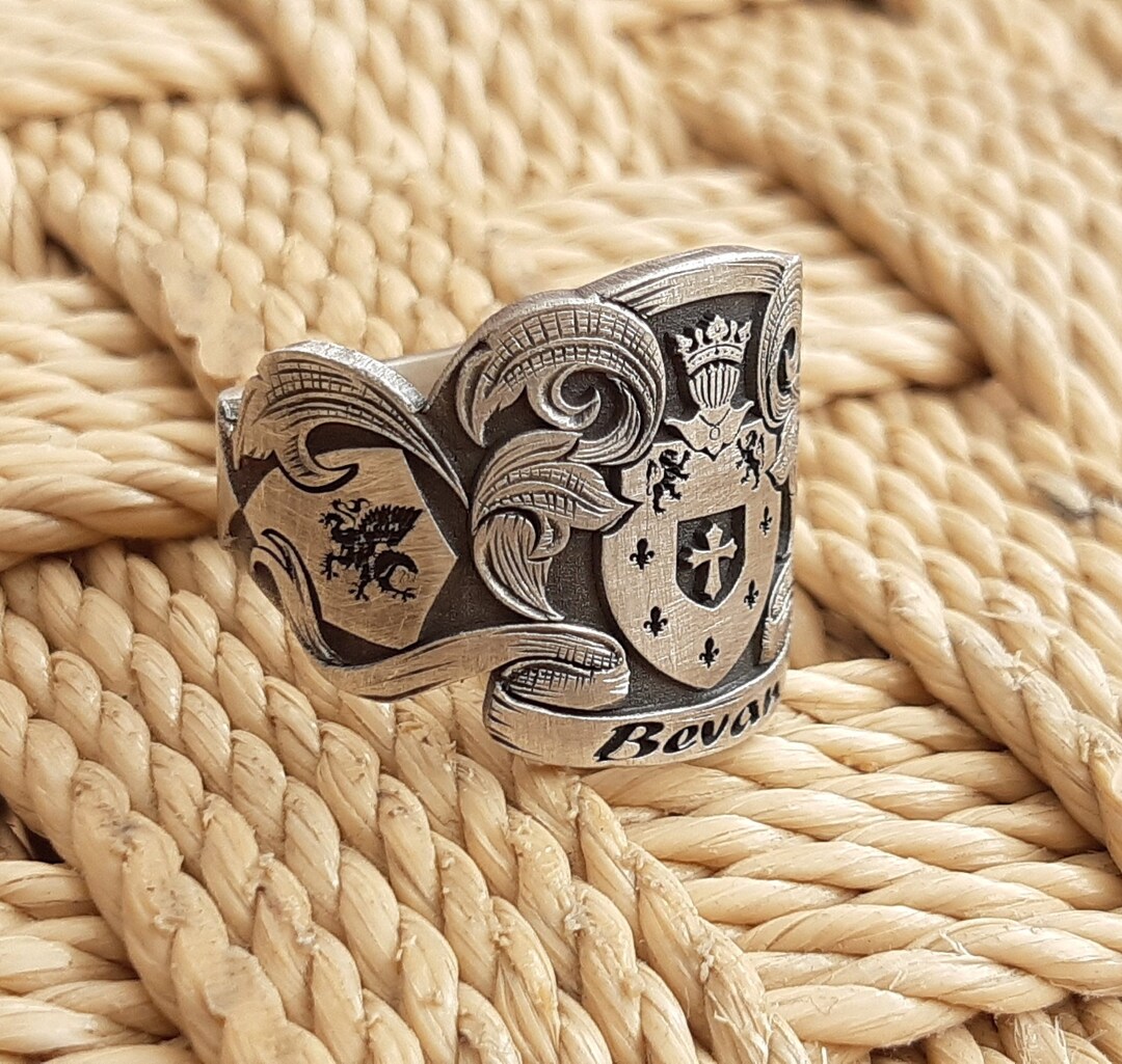 Family Crest Ring,memento Mori Ring,valentine's Day Gift,personalized ...