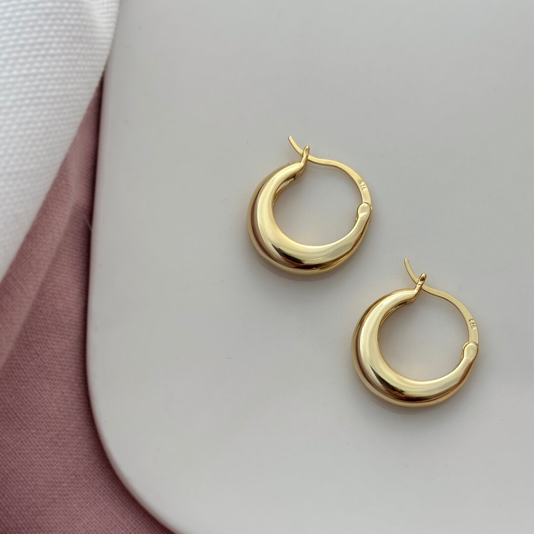 18K Gold Plated Half Moon Hoop Earrings, Trendy Women’s Jewelry, 18mm ...
