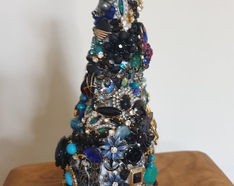 Handmade Vintage Jewelry Collage Christmas Tree, Framed Costume Jewelry ...