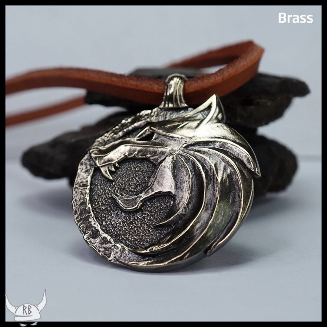 Rivia Geralt Witch Hunter Medallion Pendant, Gwynbleidd Witch Round ...