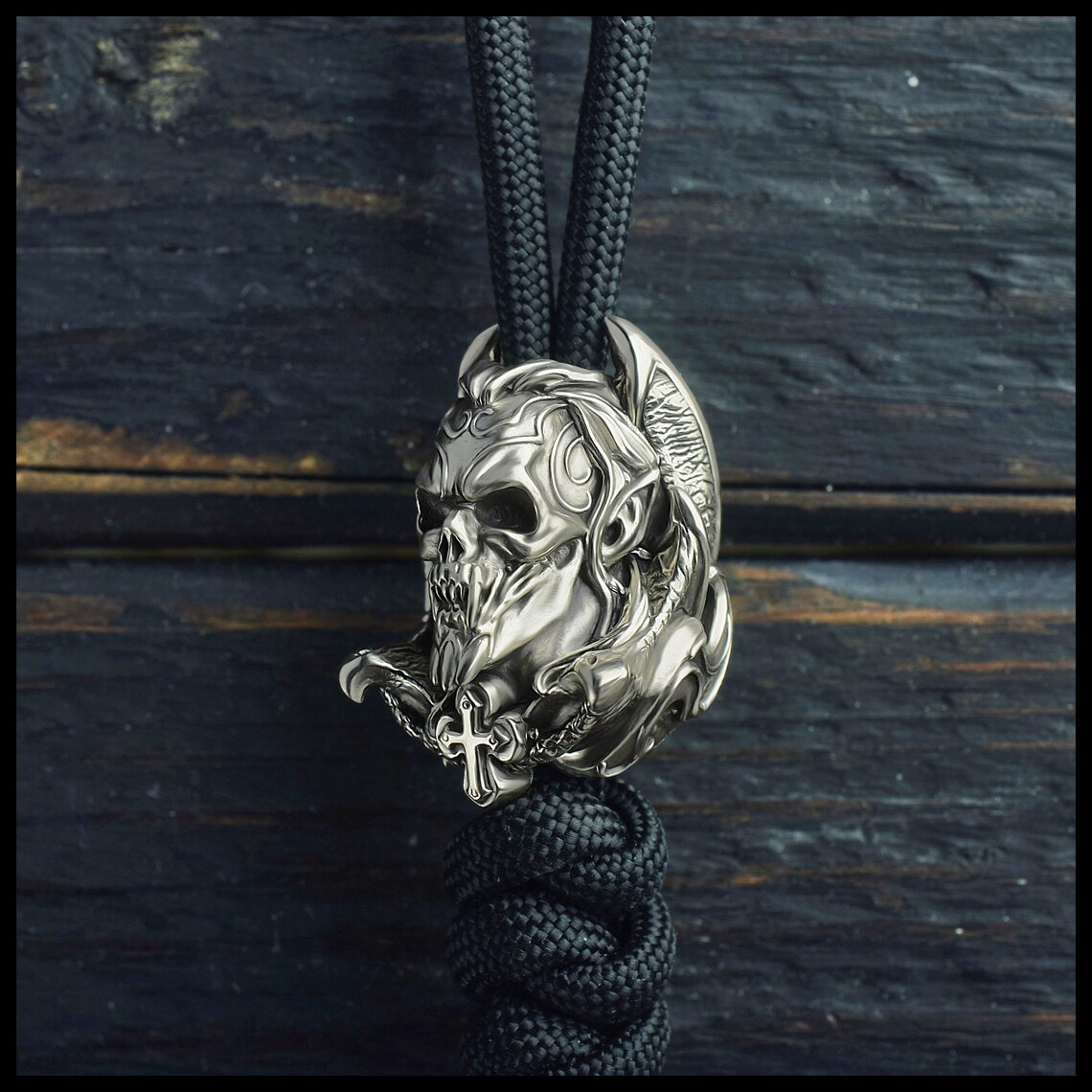 Vampire Skull PARACORD KNIFE BEAD Dracula Count With Cross Gothic Biker ...