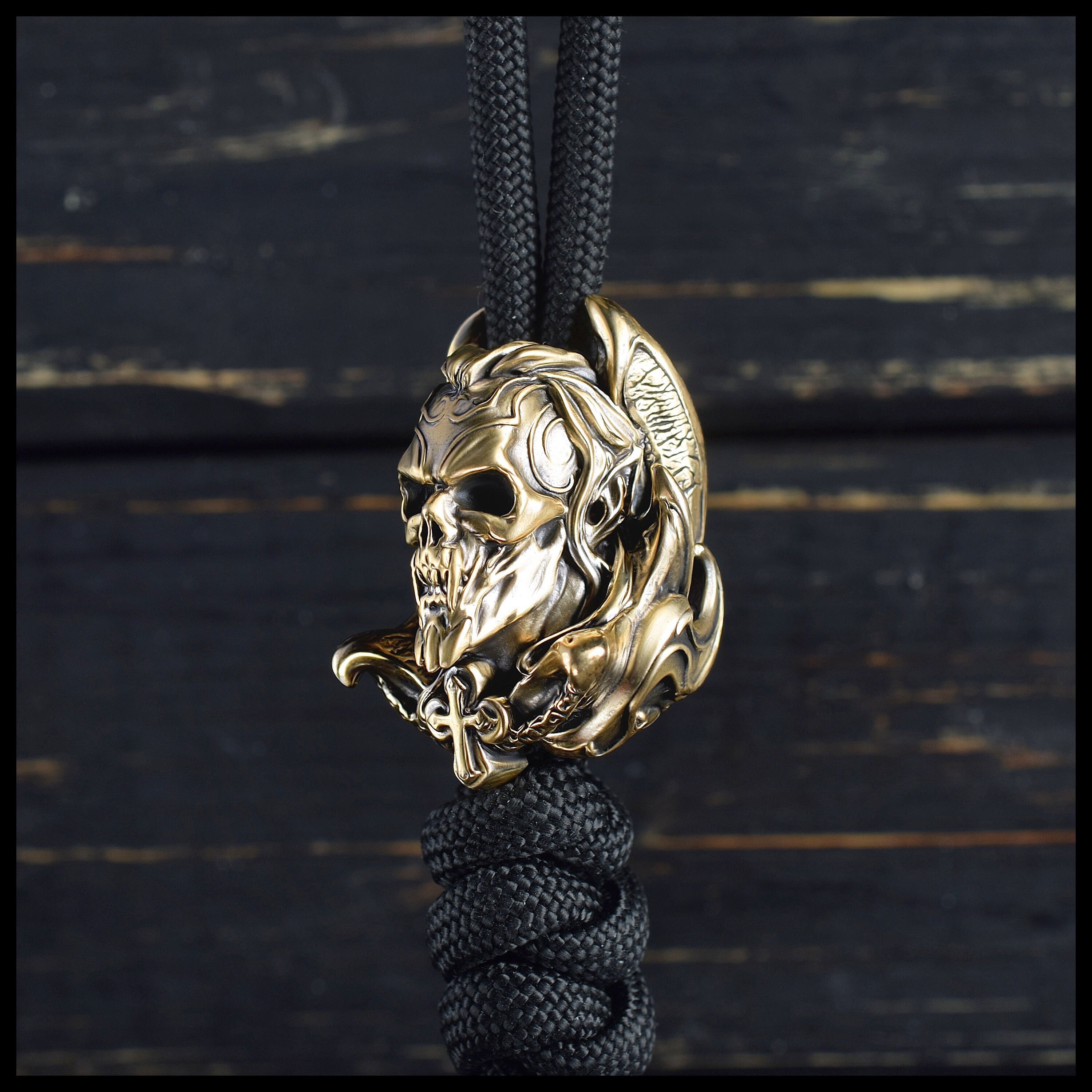 Vampire Skull PARACORD KNIFE BEAD Dracula Count With Cross Gothic Biker ...