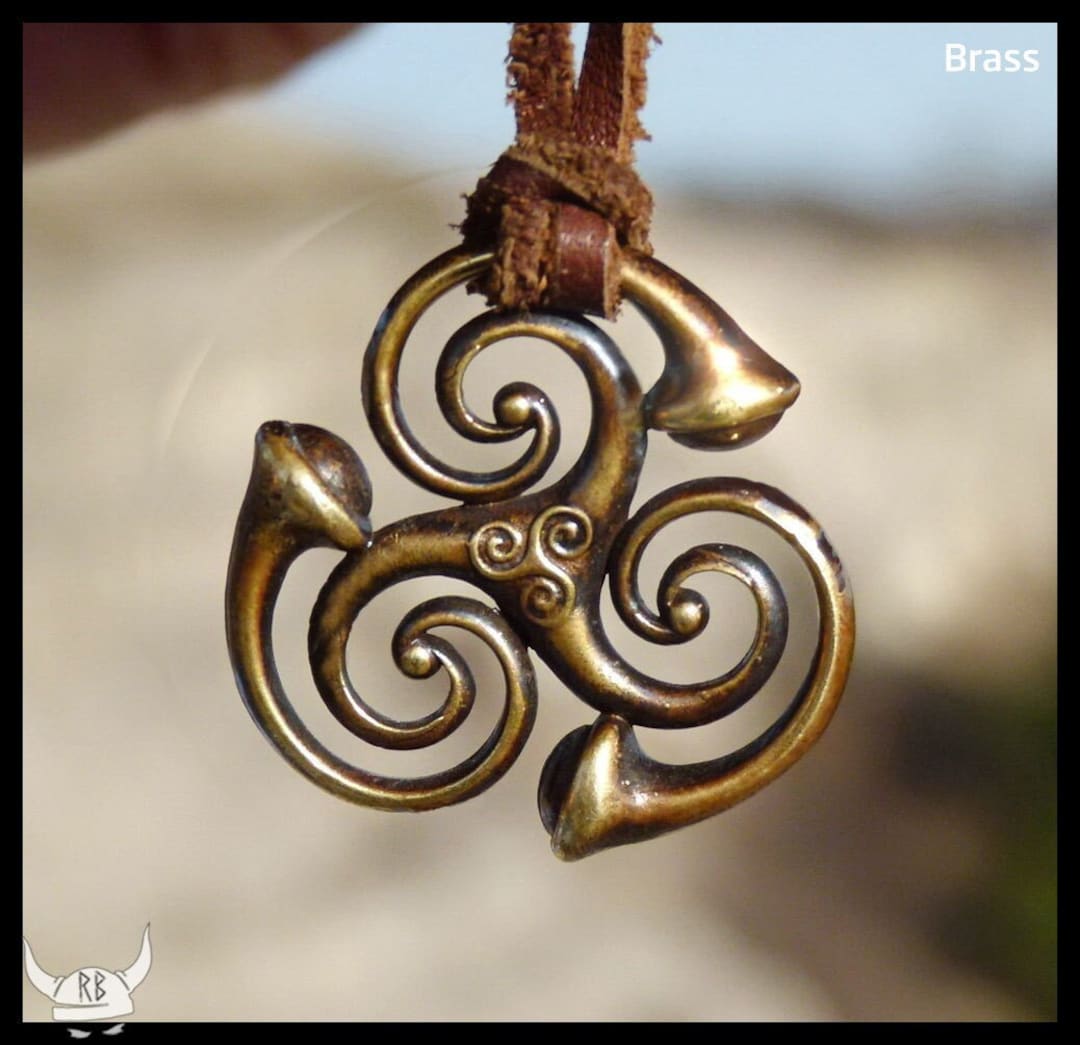 Triskelion Spiral Round Pendant, Ancient Symbol Spiritual Pendant ...