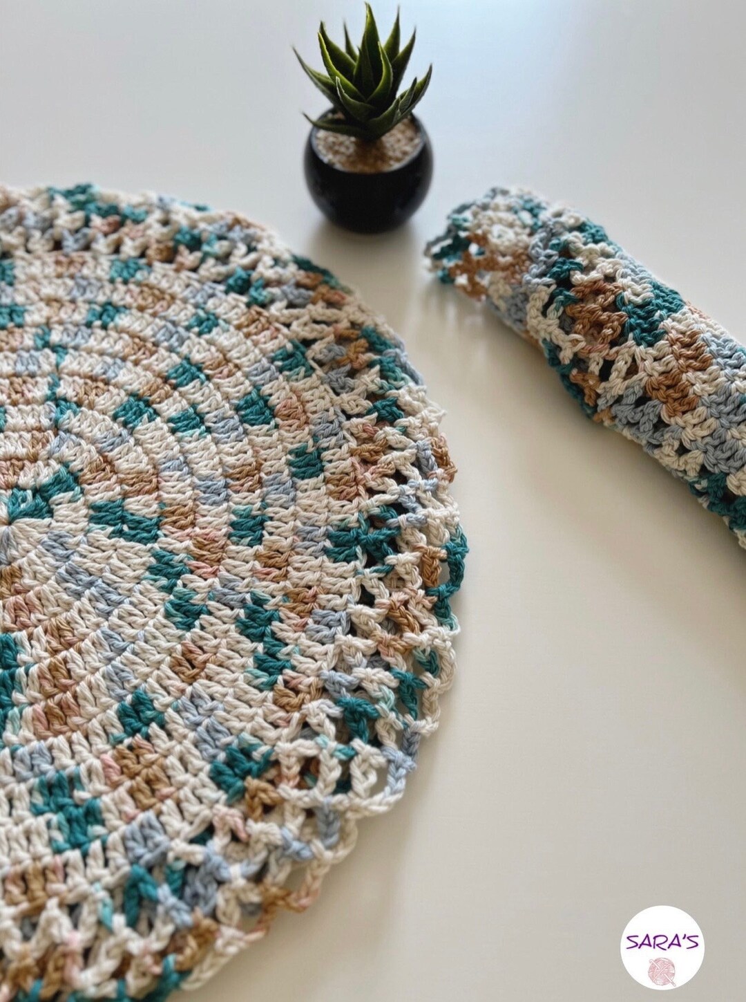 By the Sea Crochet Placemat, Net Border Round Center Piece - Etsy