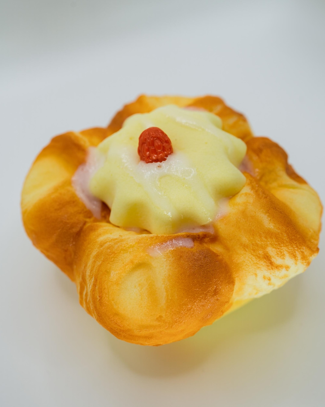 Strawberry Ice Cream Croissant Squishy – Ultra Soft Stress Relief Toy ...