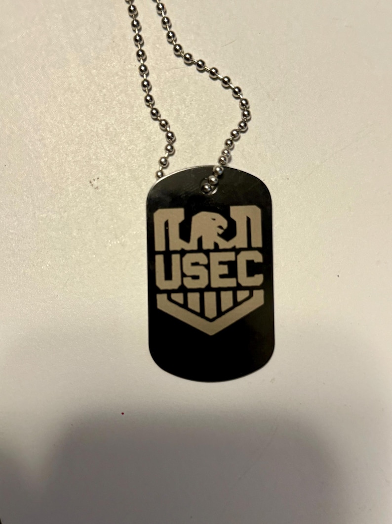 Personalized Escape From Tarkov Dog Tag – USEC or BEAR | Personalized ...
