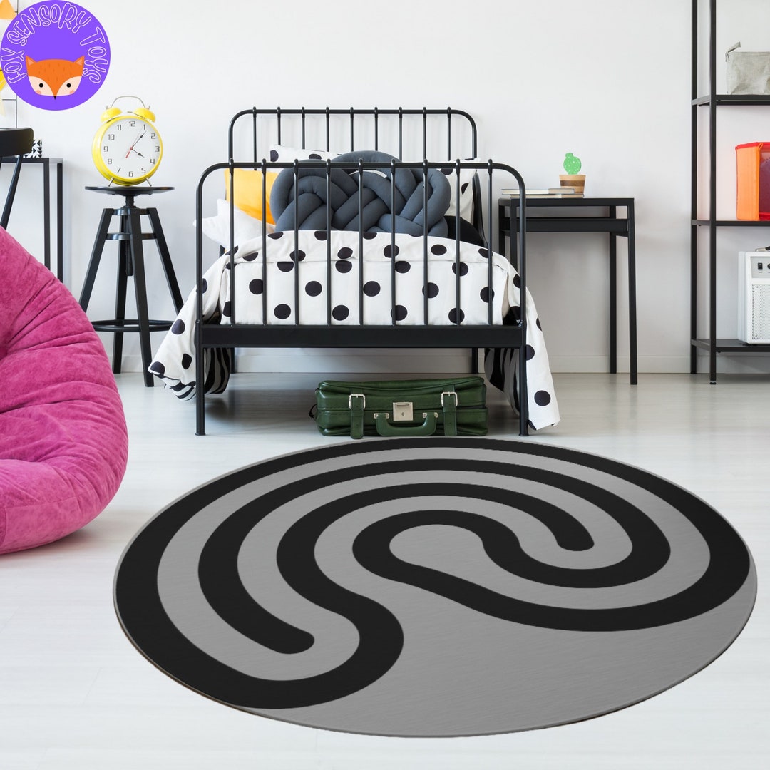 Mini Grey Labyrinth Round Rug, Meditation Yoga Rug, Breathing Exercise ...