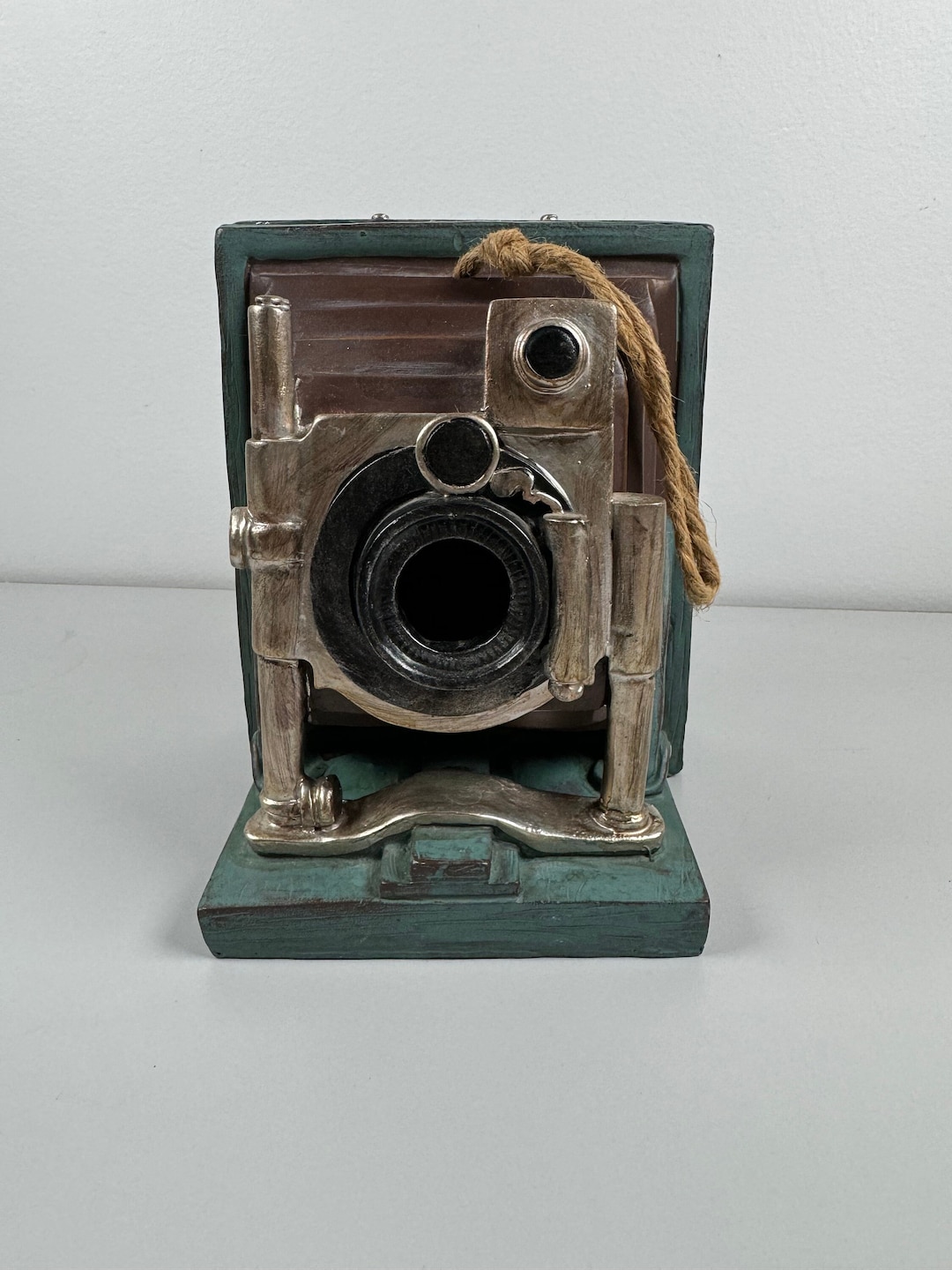 Camera Shaped Birdhouse Resin Photographer Gift Hanging Garden Décor ...