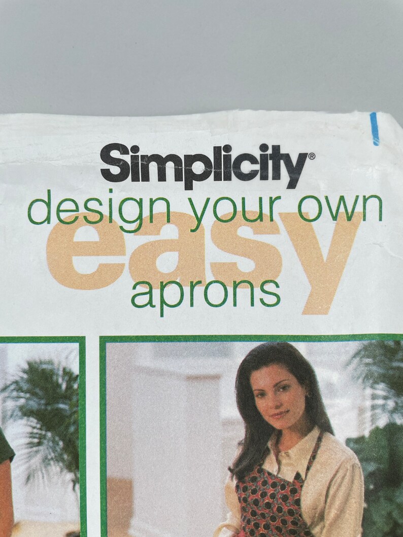 Simplicity 9684 FF Design Your Own Aprons S,M,L. Sweet Set of Aprons ...