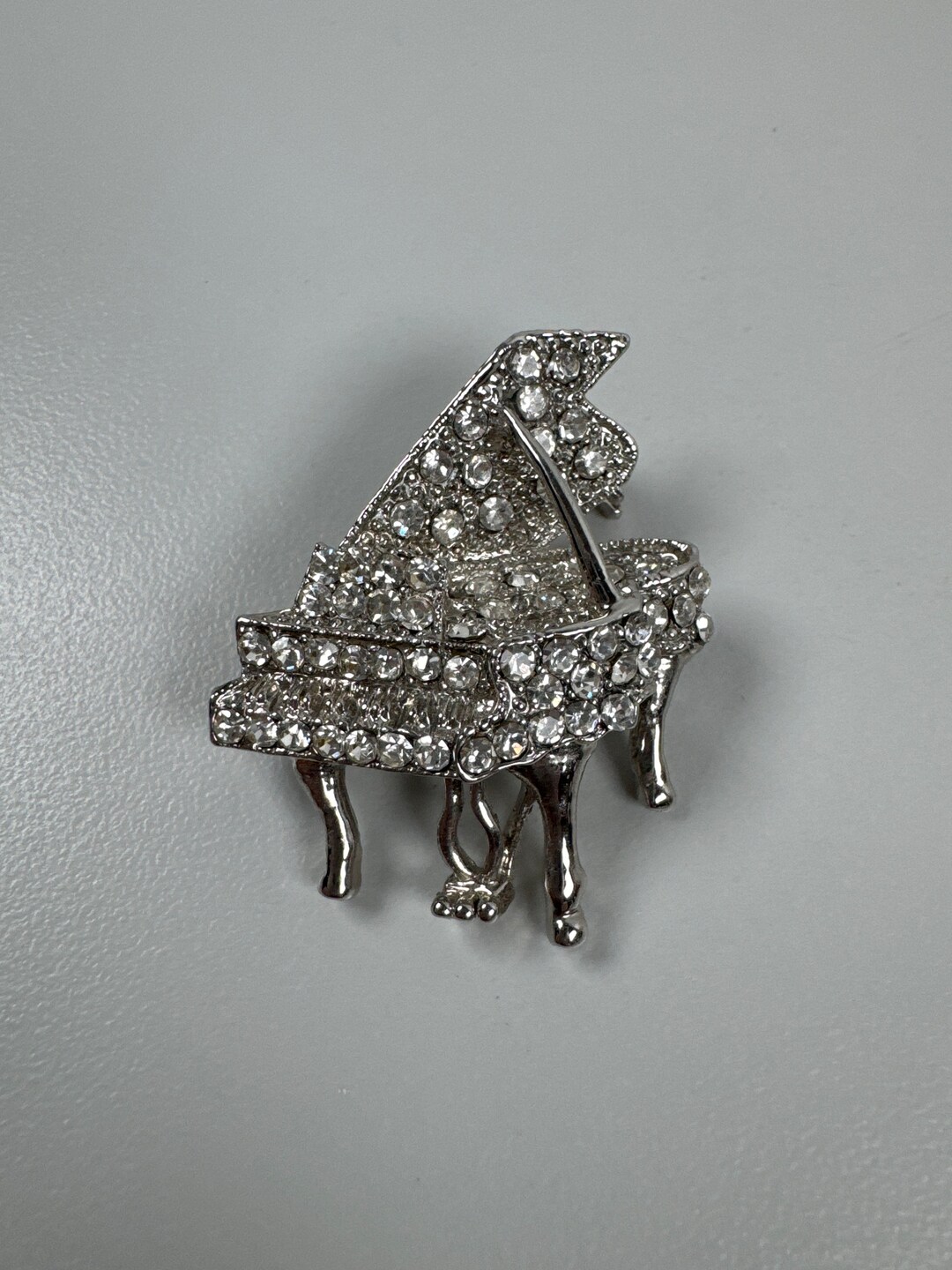 Baby Grand Piano Rhinestones Brooch Pin Silver 1.5” X 1” in Very Good ...