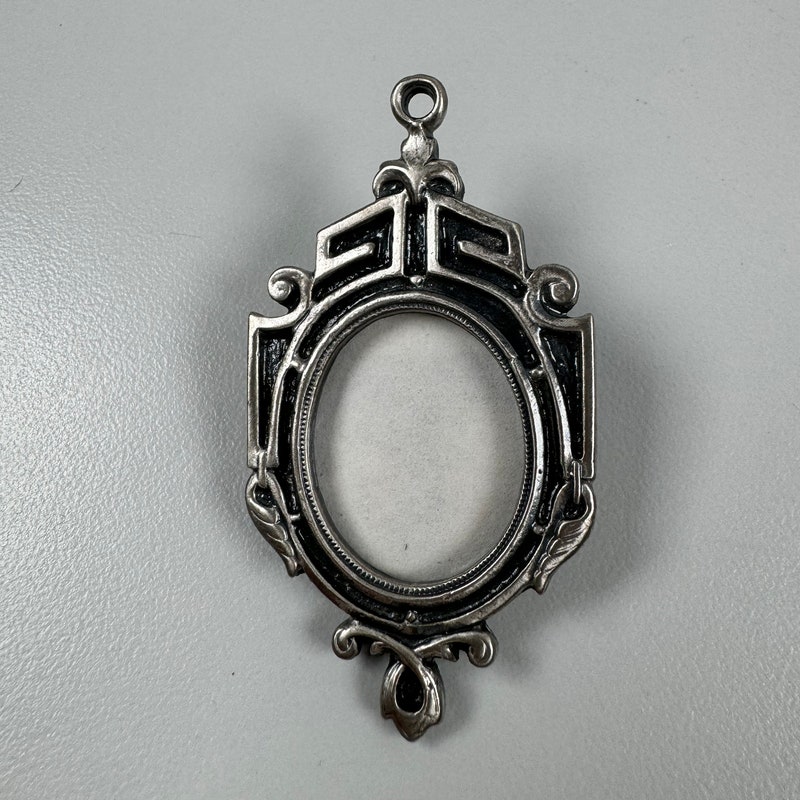 Locket Display - Etsy