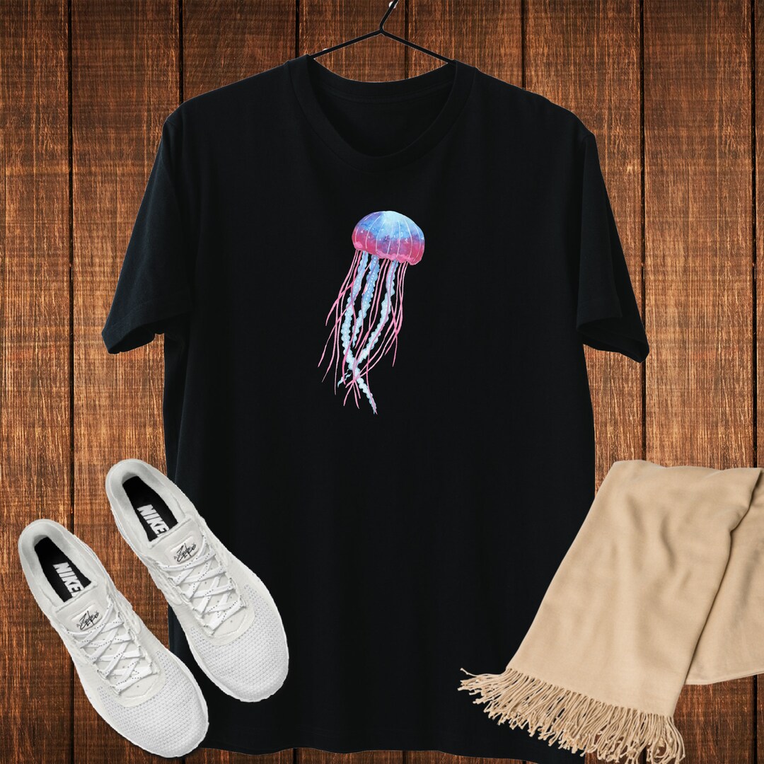Jellyfish T-shirt Glowing Jellyfish Shirt Undersea Graphic Tee Marine ...