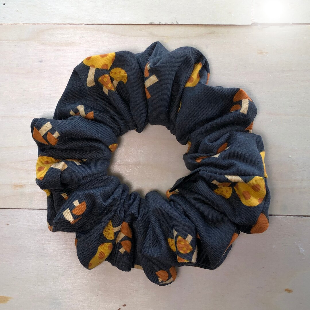 Mushroom Scrunchie, Forest Toadstool Scrunchie, Cottagecore Scrunchie ...