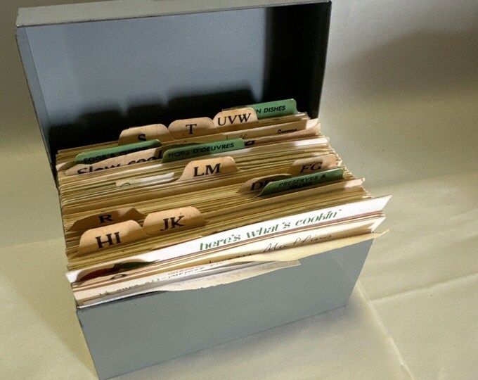 Vintage Recipes Box With Lots of Handwritten Recipes Tennessee Southern ...