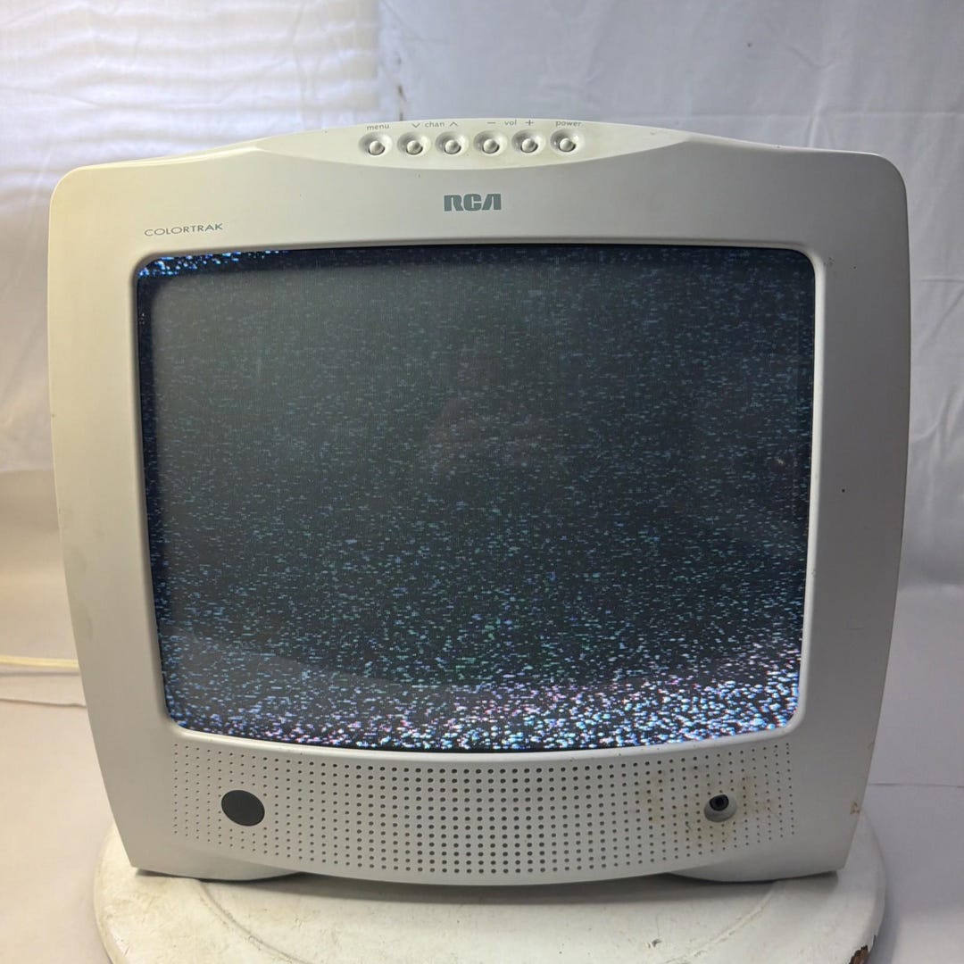 Rca 13" Tv Colortrak E13334wh Retro Gaming Crt Tv White W/ Remote ...