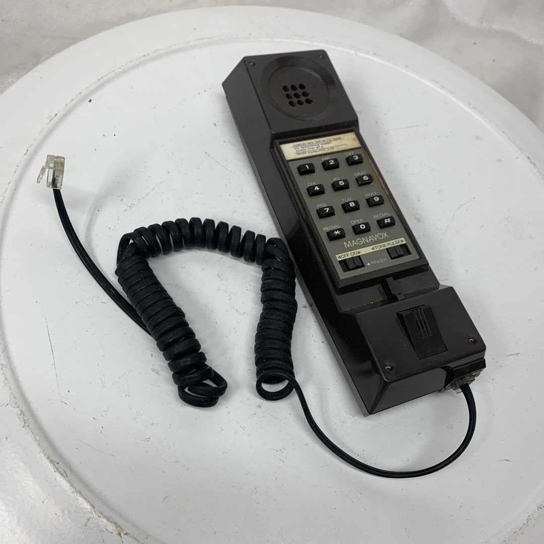 Magnavox D7529 Telephone Clock Radio Recorder Tape/radio/phone-phone ...