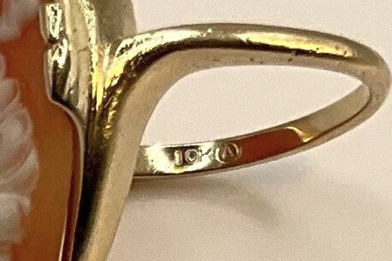 Large 10K Art Deco Yellow Gold Cameo Ring Oval, Handmade, Hand-carved ...