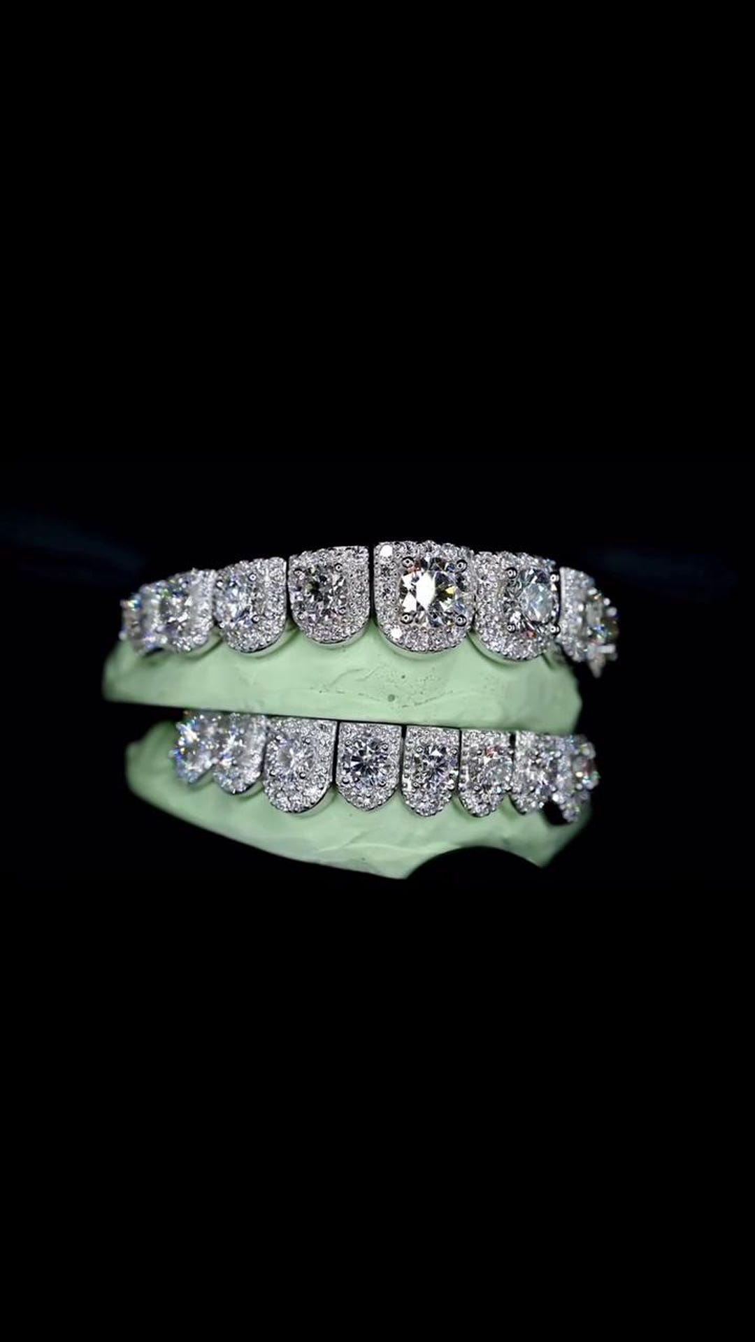 Solitaire Halo Set VVS Moissanite Perm Cut Grillz 925 Sterling Silver ...