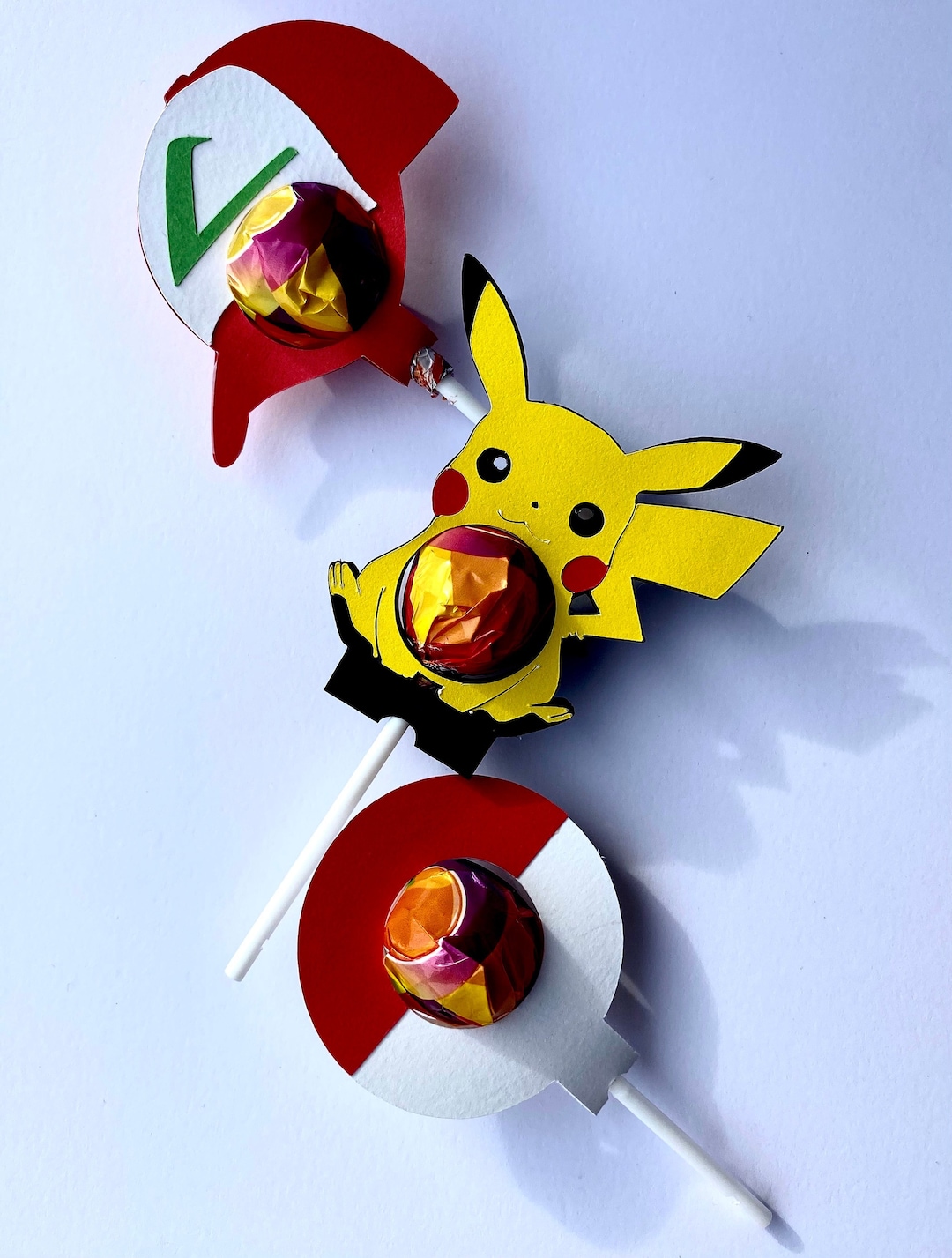 Pikachu Lollipop Holder SVG support Pokeball support de - Etsy France