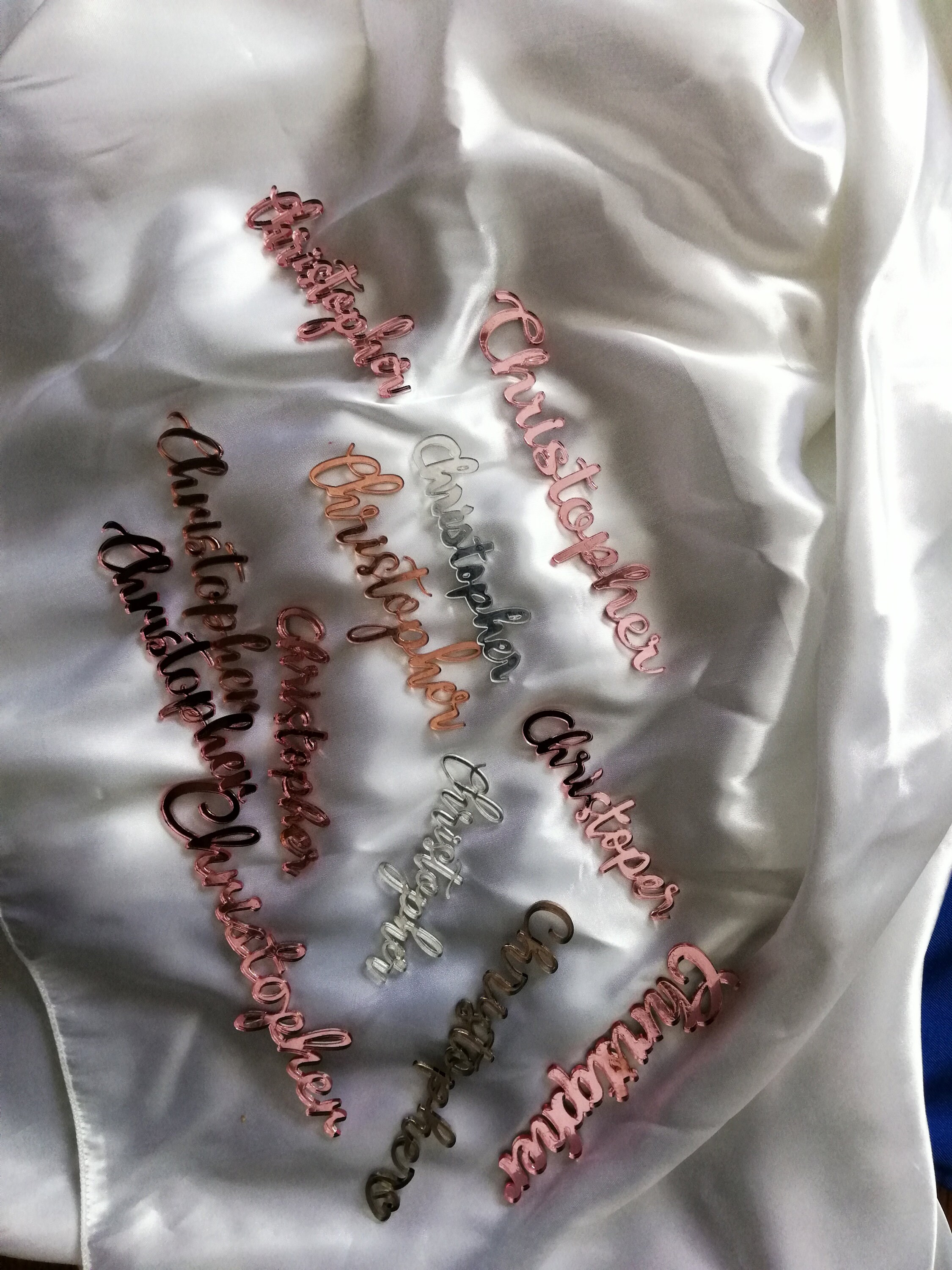 Set of 10 LASER CUT MIRRORED Acrylic Names Wedding Place Settings ...